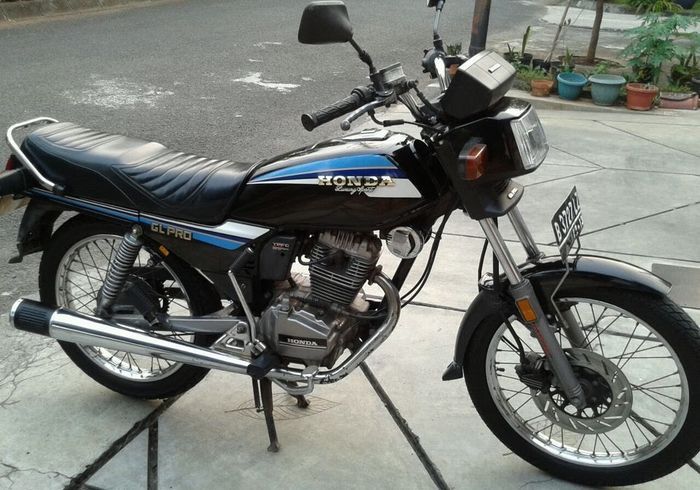 Legendaris! Honda GL Sempat Tren Zaman Baheula, Kuy Nostalgia ...