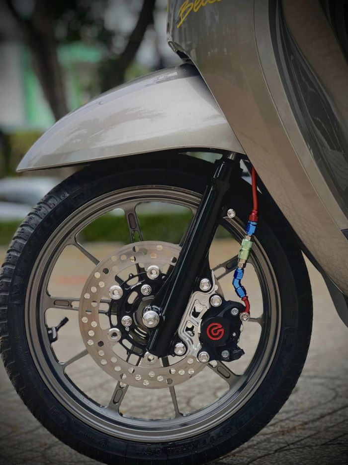 Modifikasi Motor Honda Scoopy Minion Jadi imut, Gaya Kelas Sultan ...