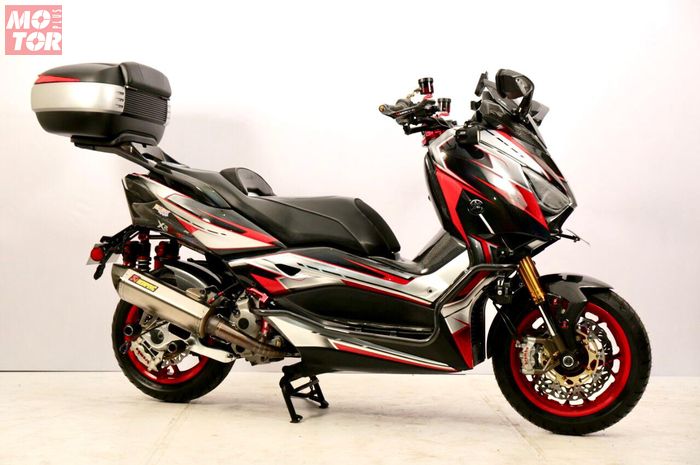 Pantas Dapat Gelar Best Touring Look di Customaxi Makassar, Yamaha XMAX ...