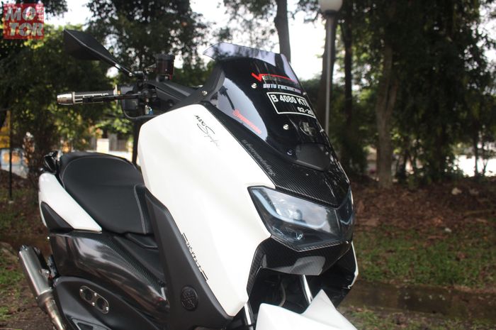 Tips Motor Warna Putih Enggak Kusam di Musim Hujan, Bisa Cuci dan Poles ...