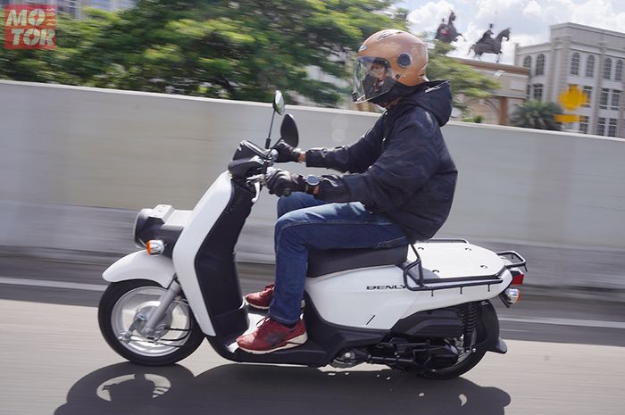 New Honda Benly 50 Motorbike Enters Indonesia with Impressive Fuel ...