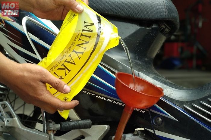 6 Fakta Ilmiah Oli Mesin Motor Campur Minyak Goreng Dibongkar Peneliti ...