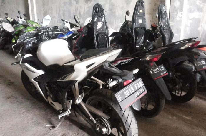 Wah! Ternyata Ini Alasan yang Membuat Debt Collector Tetap Tarik Motor ... Wah! Ternyata Ini Alasan yang Membuat Debt Collector Tetap Tarik Motor ...