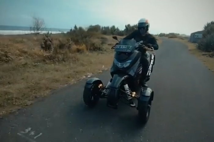Biker Difabel Makin Eksis, Ada Yang Off Road Pakai Yamaha NMAX Tiga ...