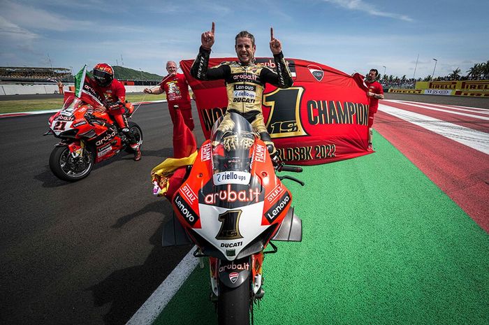Juara Dunia WSBK 2022 Di Mandalika Alvaro Bautista Bisa Kembali Ke ... Juara Dunia WSBK 2022 Di Mandalika Alvaro Bautista Bisa Kembali Ke ...